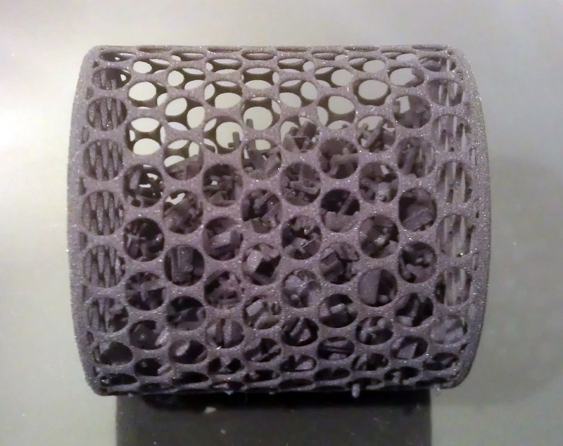 Couplings in a Cage | James' Train Parts