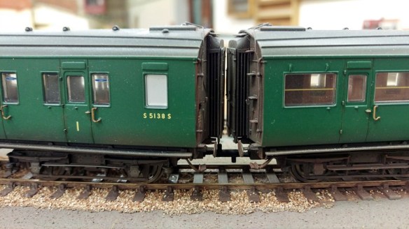 OO Gauge NEM Drawbar Coach Couplings | James' Train Parts
