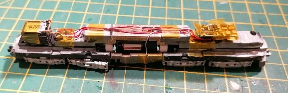 Alco C-855 N Scale ESU LokSound Install – Part 2 – Stay Alives | James ...